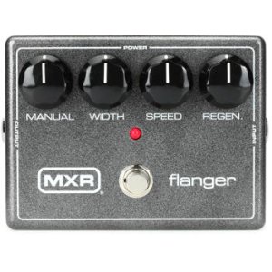 MXR M117R Flanger Pedal with 3 Patch Cables | Sweetwater