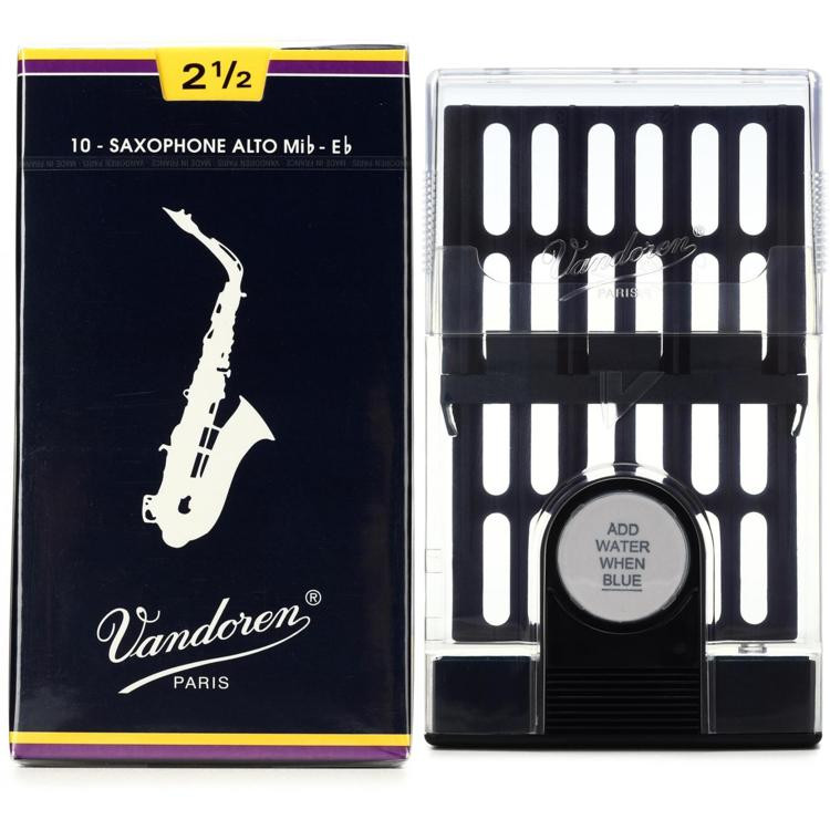 Vandoren SR2125 - Traditional Alto Saxophone Reeds with Reed Case - 2.5 ...