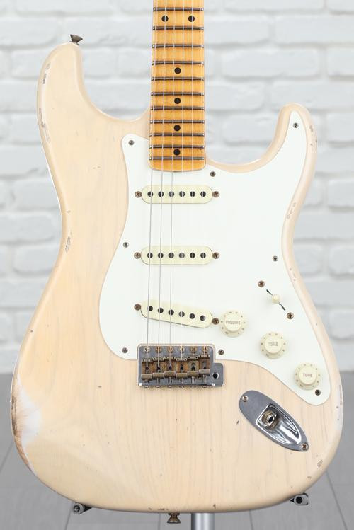 Fender Custom Shop Limited-edition '57 Stratocaster Relic - Aged White ...