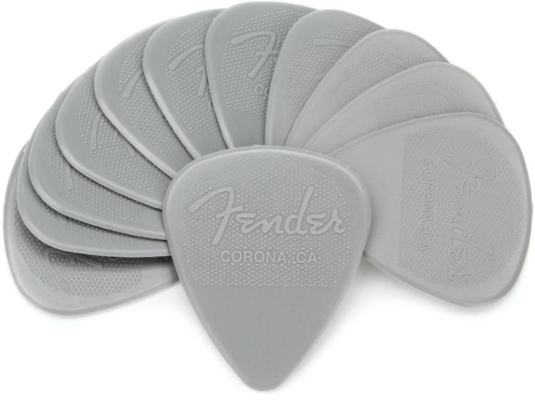 Fender Nylon Guitar Picks - 0.73mm (12-pack) | Sweetwater