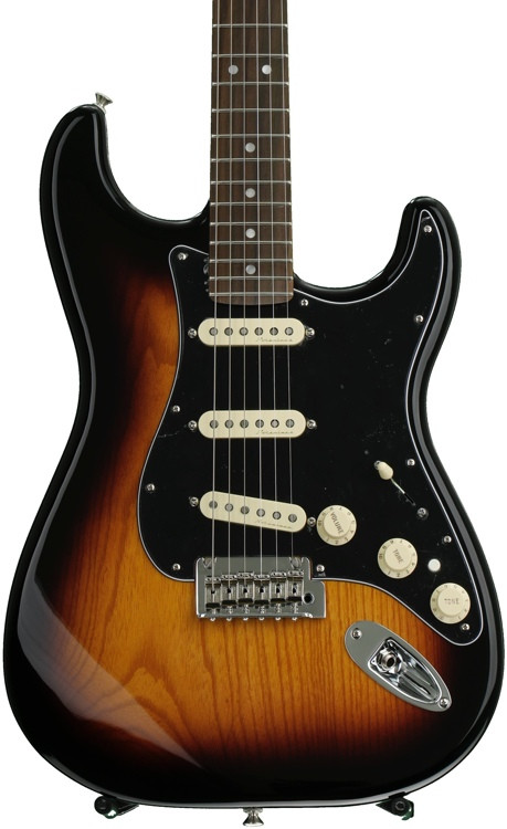Fender Deluxe Stratocaster - 2-Color Sunburst with Rosewood Fingerboard ...