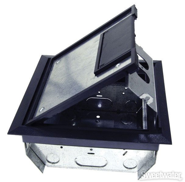 Pro Co Medium Floor Pocket FP4 | Sweetwater