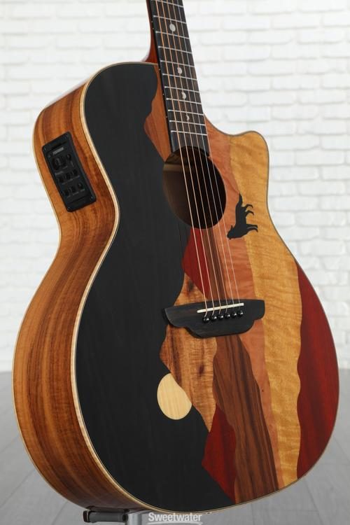 Luna Vista Wolf Acoustic-electric Guitar - Gloss Natural | Sweetwater