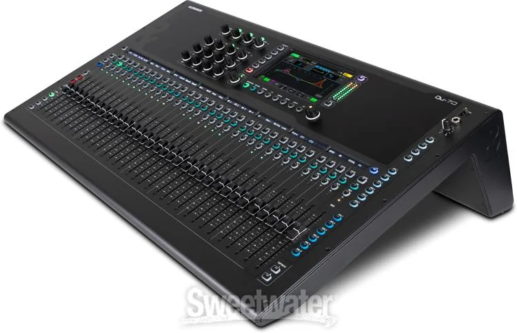 Allen & Heath Qu-7D 38-channel Digital Mixer with Dante | Sweetwater