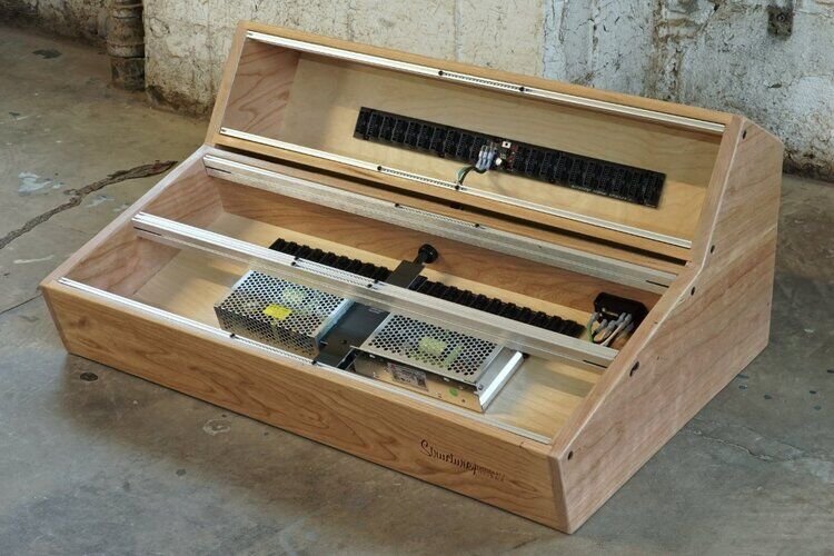Pittsburgh Modular Structure 372 Eurorack Case with Power Supply ...