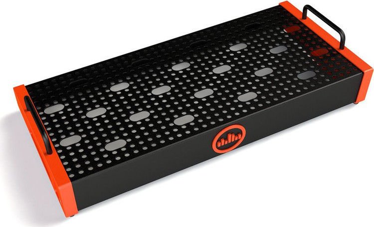 Temple Audio SOLO 18 Templeboard - Temple Red | Sweetwater