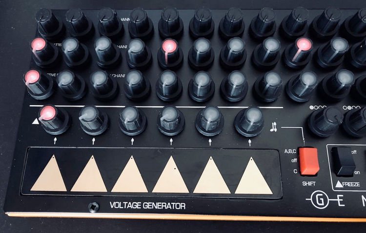 Analogue Solutions Generator Eurorack Step Sequencer Sweetwater