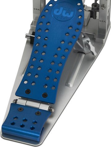DW DWCPMCDBL MCD Machined Chain Drive Single Bass Drum Pedal - Cobalt | Sweetwater