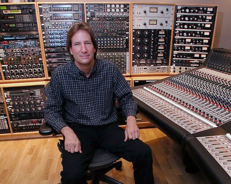 Ocean Way Audio HR4 2-Way 8 inch Powered Studio Monitor | Sweetwater