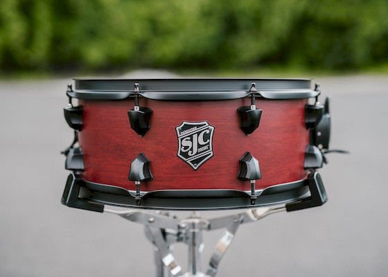 SJC Custom Drums Pathfinder Snare Drum - 6" x 14" Crimson Super Satin ...