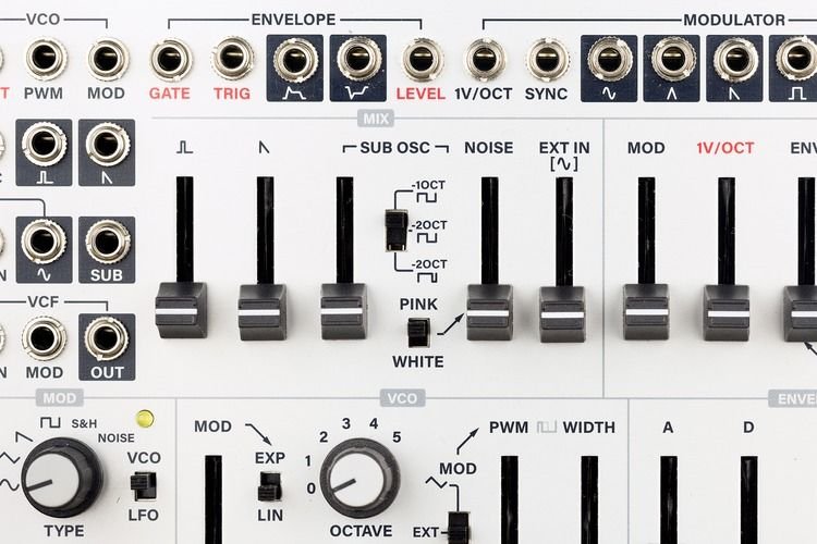 Intellijel Atlantis Eurorack Subtractive Synth Voice Module | Sweetwater