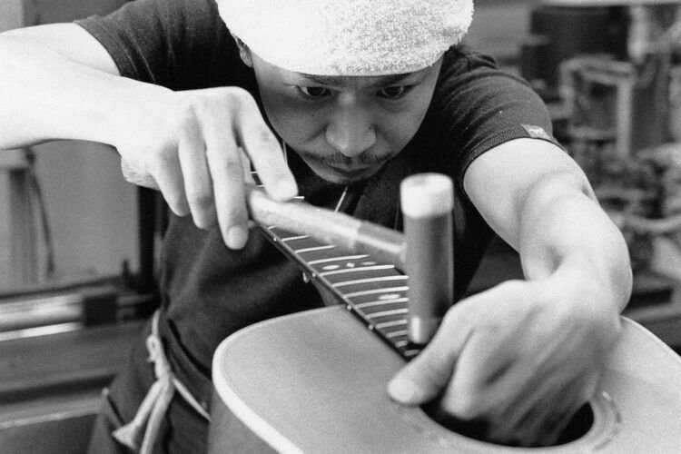 Alvarez Yairi YB70 Standard Series Baritone Acoustic Guitar - Natural ...