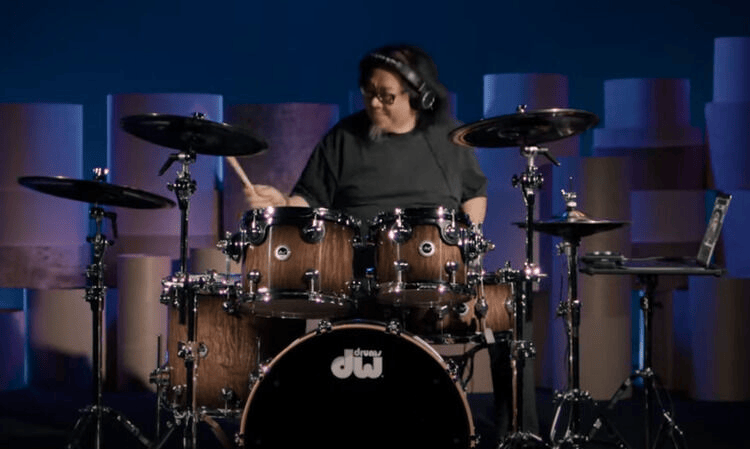 DW DWe 5-piece Drum Kit Bundle - Black Cherry Metallic | Sweetwater