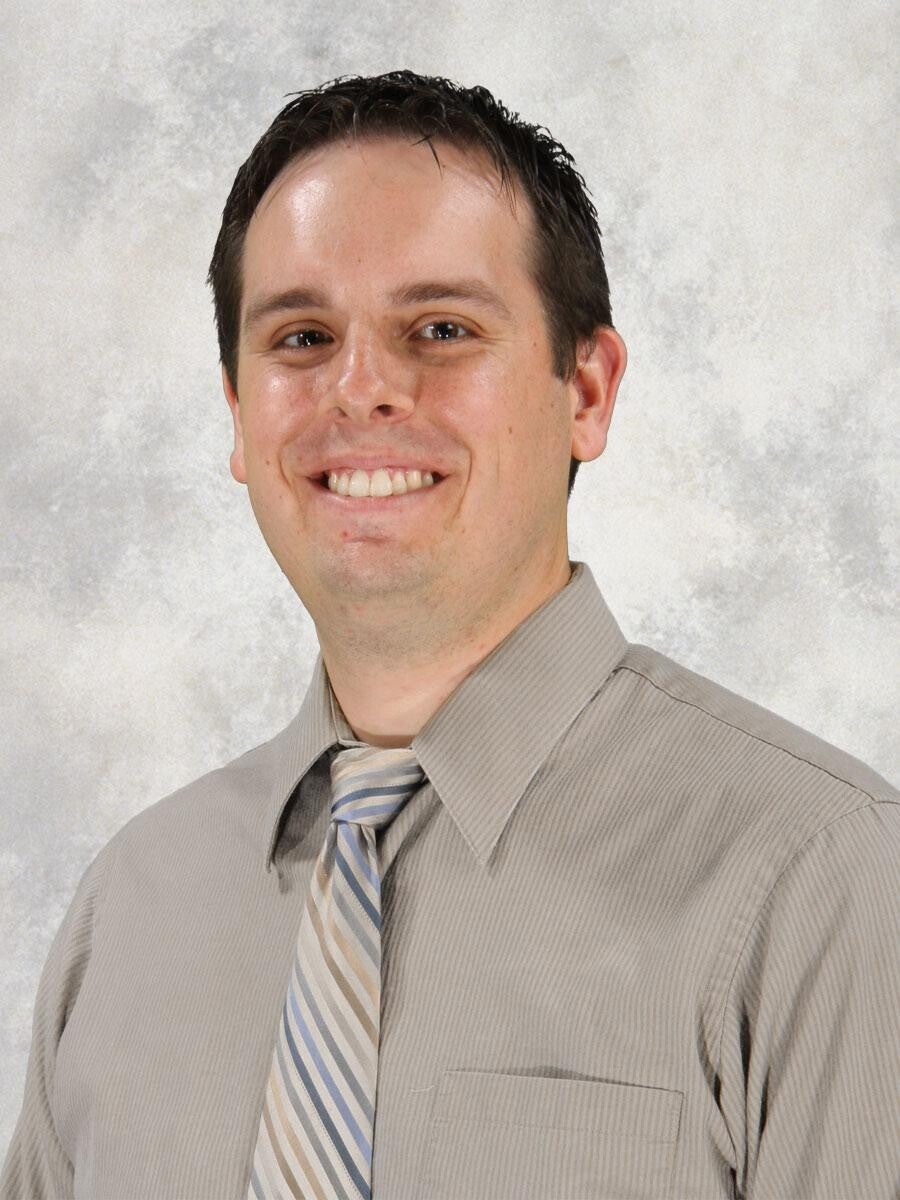 Sweetwater Hires Twelve New Employees