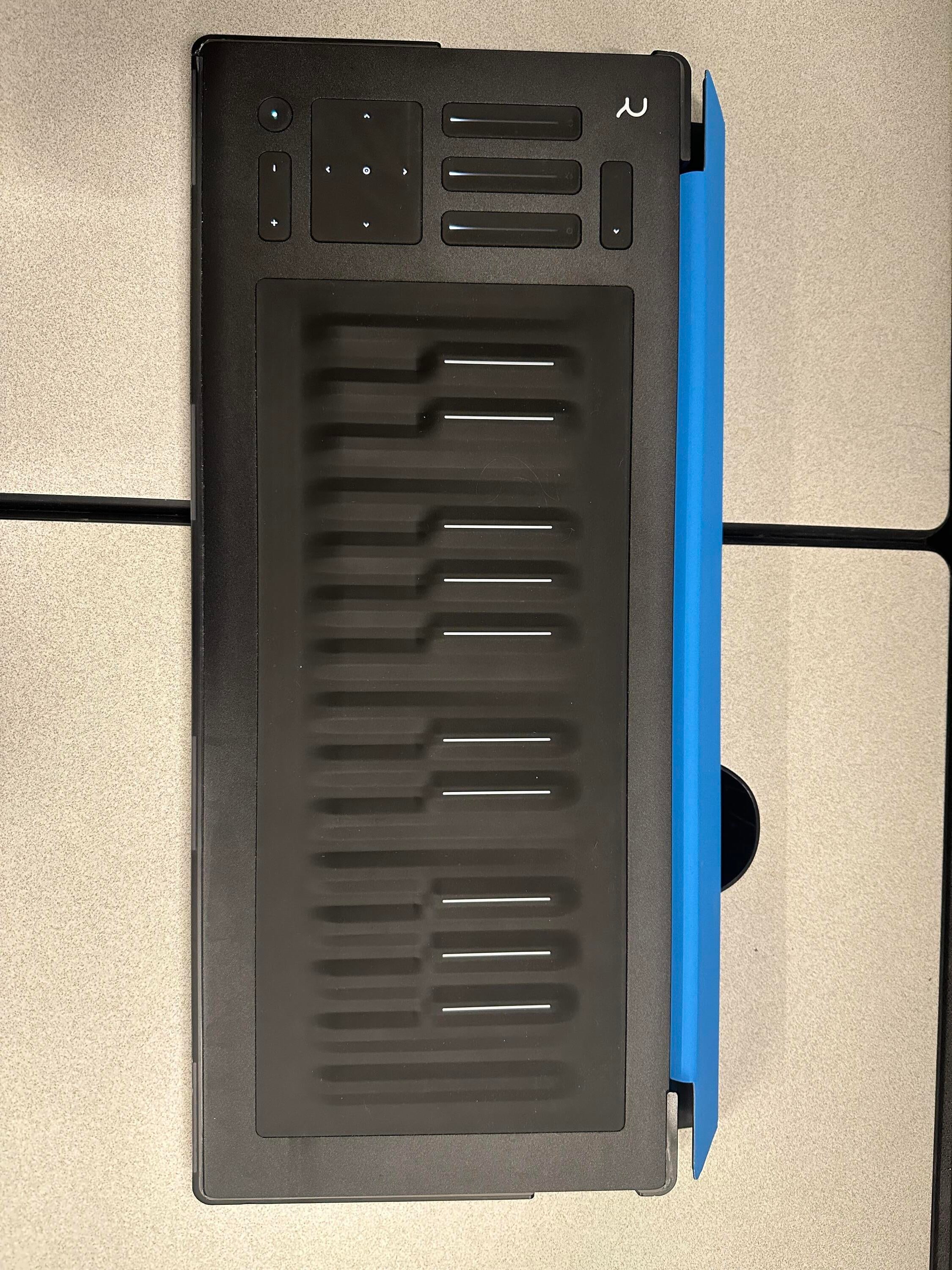 Used ROLI Seaboard Rise 25-note MPE - Sweetwater's Gear Exchange