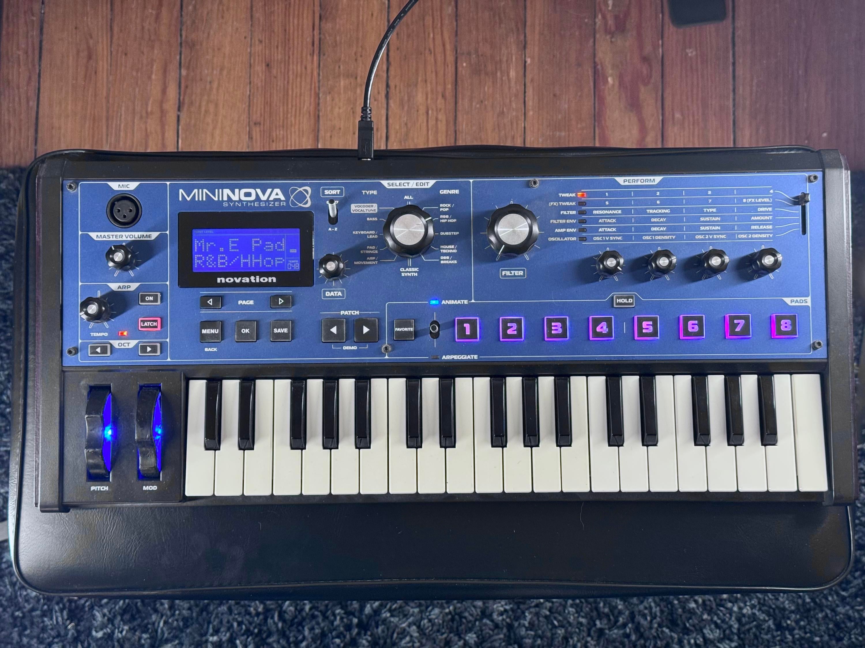 Used Novation MiniNova 37-key - Sweetwater's Gear Exchange