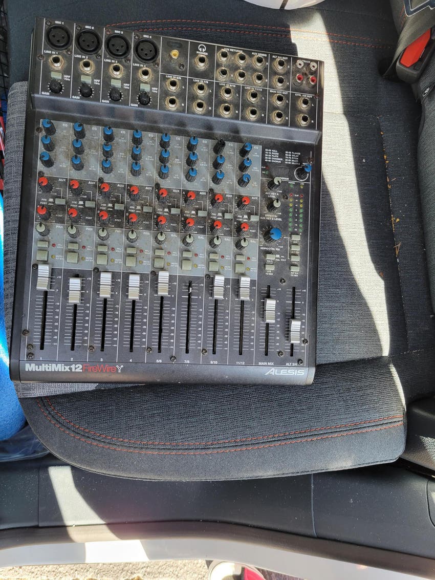 Used Alesis Multimix 12 Firewire - Sweetwater's Gear Exchange