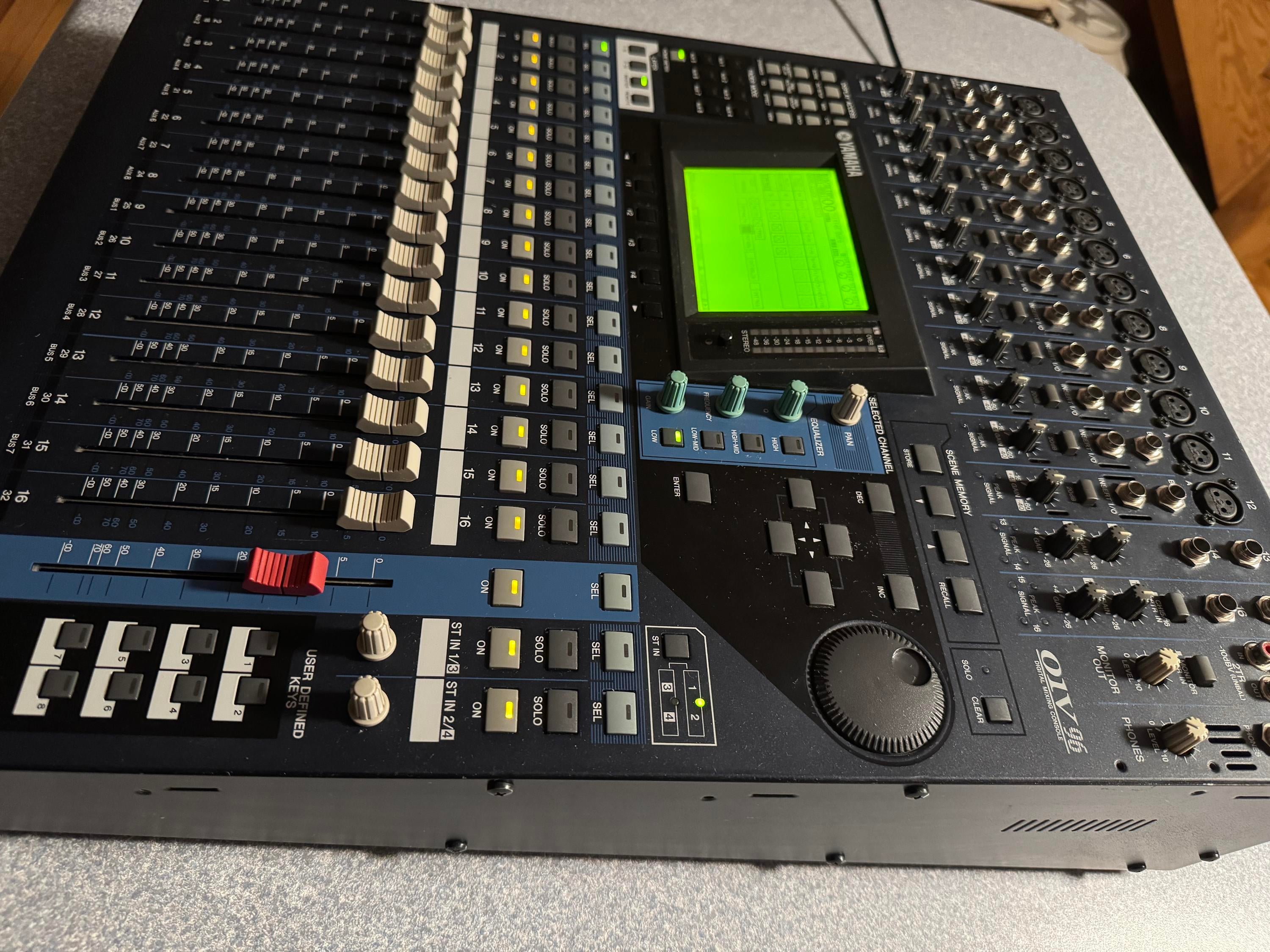 Used Yamaha 01V96v2 Digital Mixer - Sweetwater's Gear Exchange
