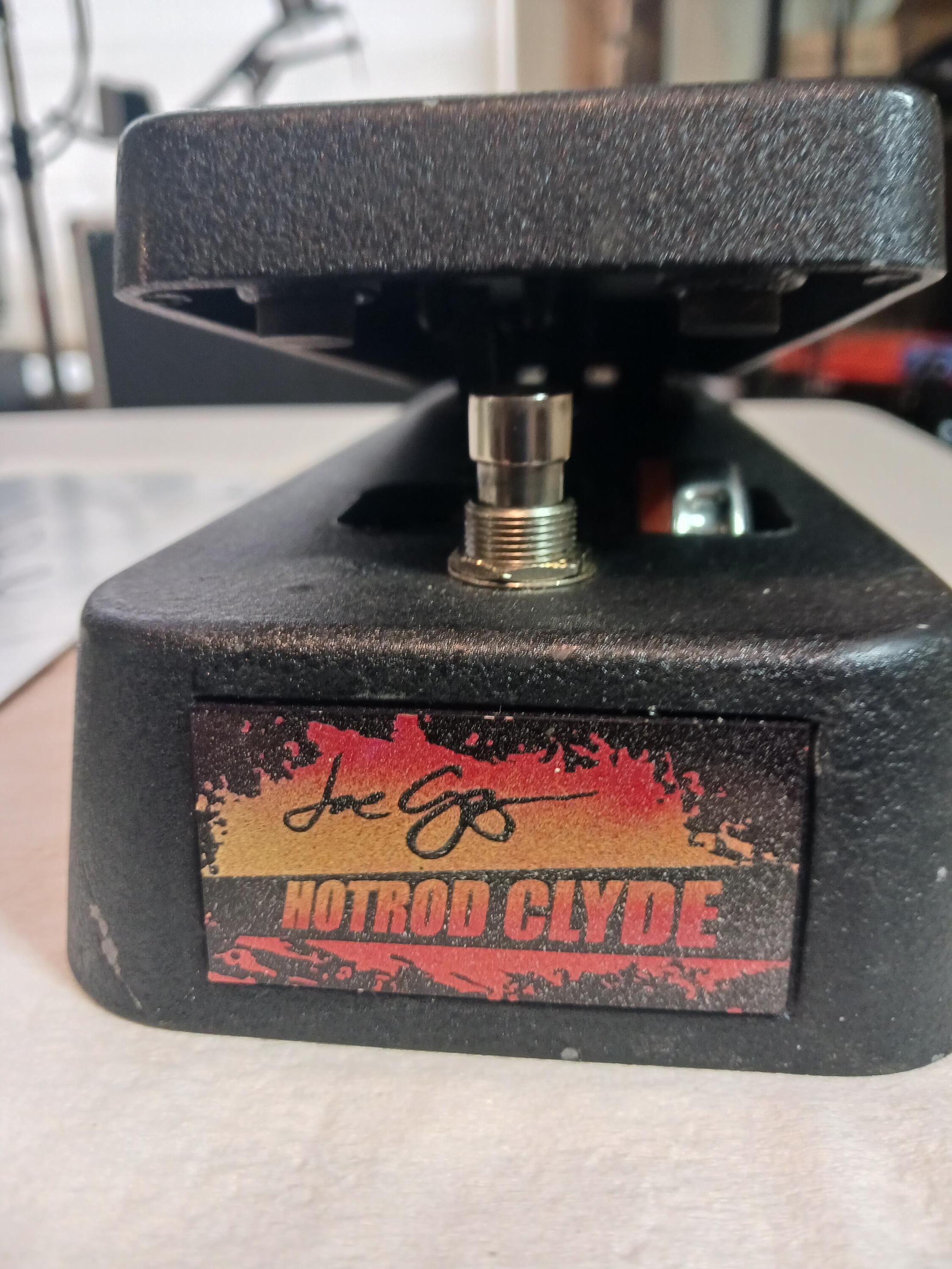 Used Dunlop GCB95 Wah with Gagan - Sweetwater's Gear Exchange