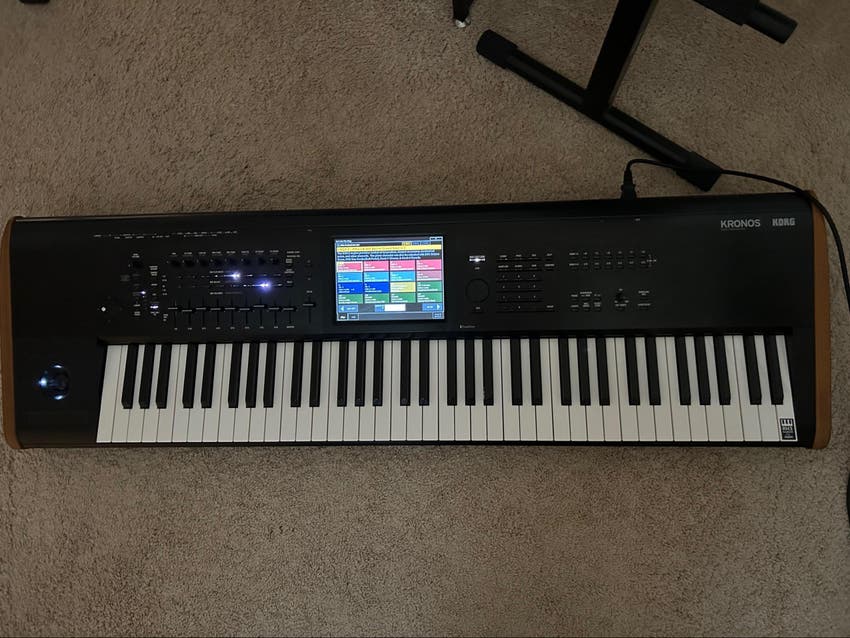 Used Korg Kronos 2 73 key - Sweetwater's Gear Exchange