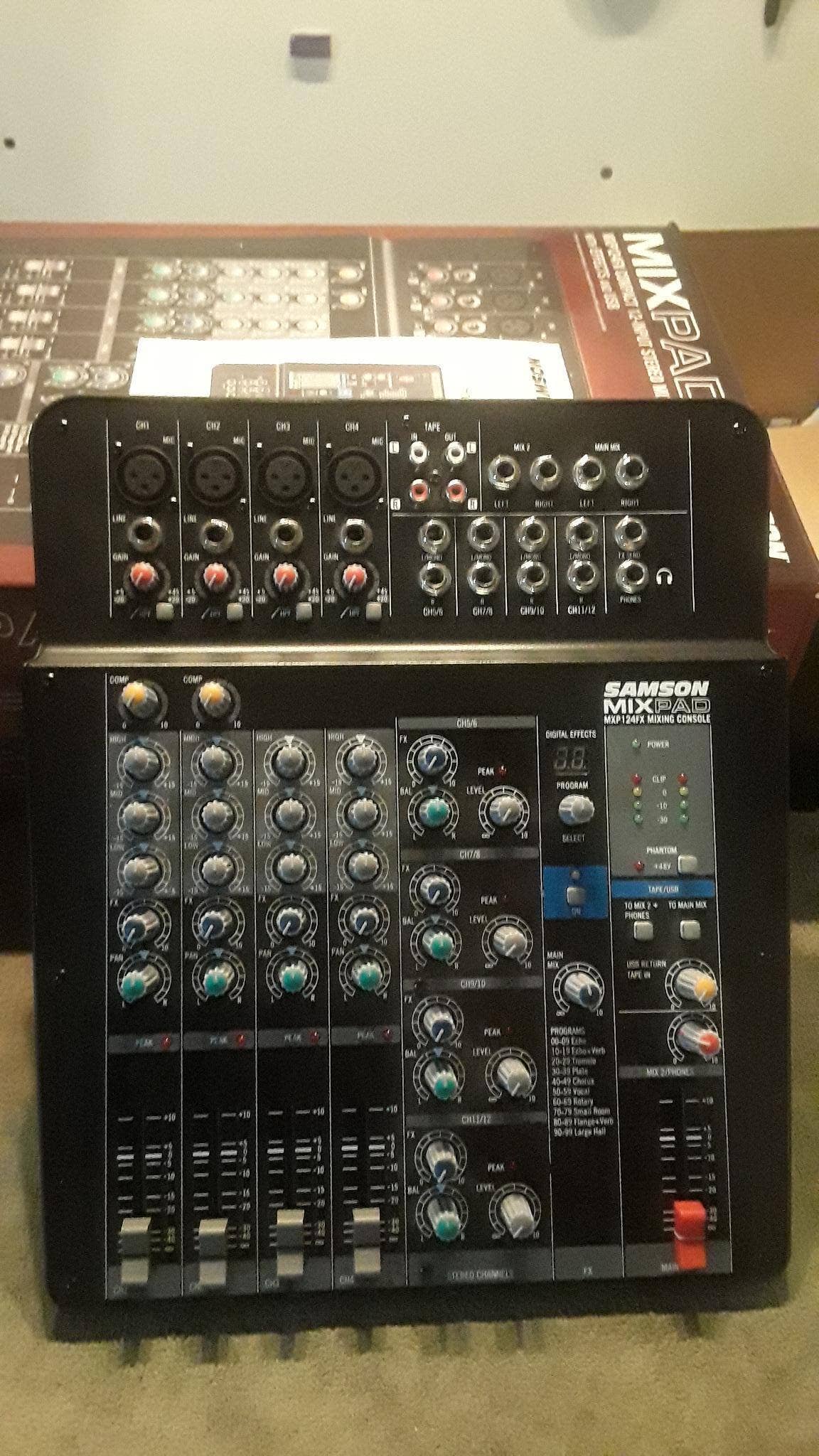 Used Samson MixPad MXP124FX Mixer with USB & Effects | Sweetwater Gear ...