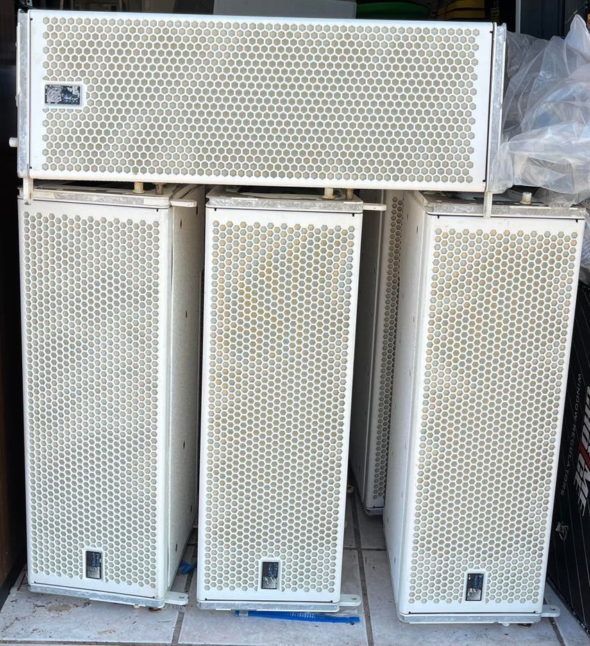 Used Meyer Sound (4) Used Meyer - Sweetwater's Gear Exchange