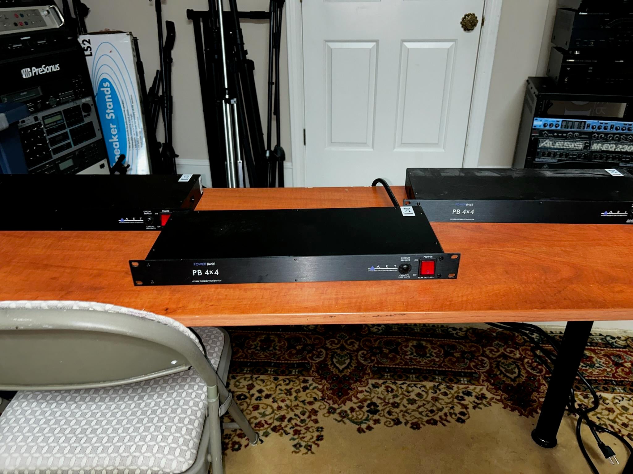 Used ART PowerBase 4x4 Rackmount 8 - Sweetwater's Gear Exchange