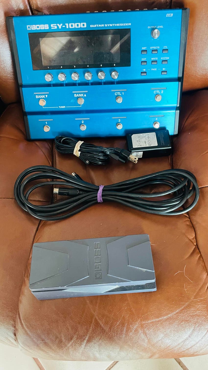 Used Boss SY-1000 Guitar Synthesizer Pedal with BossEV-30 pedal and ...