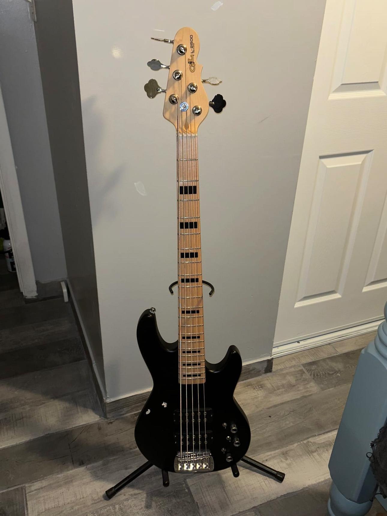 Used G&L Tribute L-2500 Bass Guitar - Sweetwater's Gear Exchange