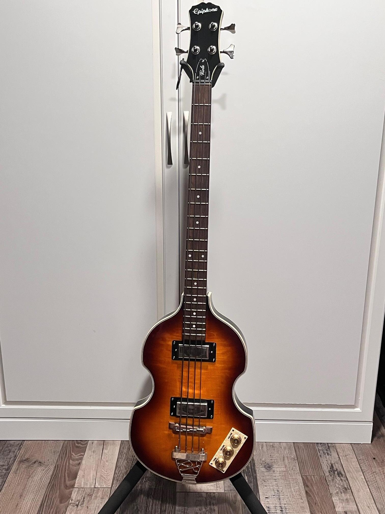Used Epiphone Viola Bass - Vintage - Sweetwater's Gear Exchange