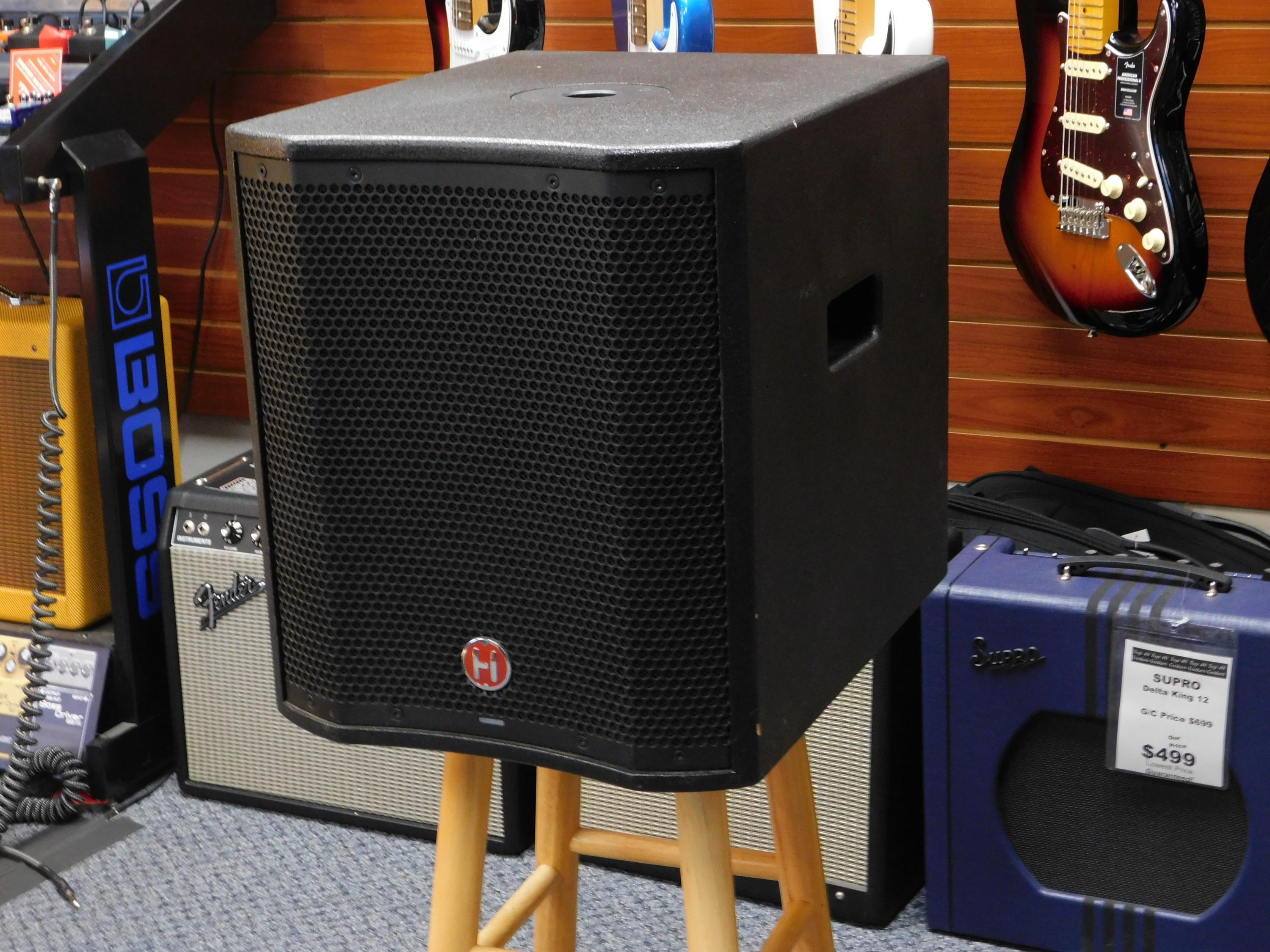 Used Harbinger S12 Powered - Sweetwater's Gear Exchange