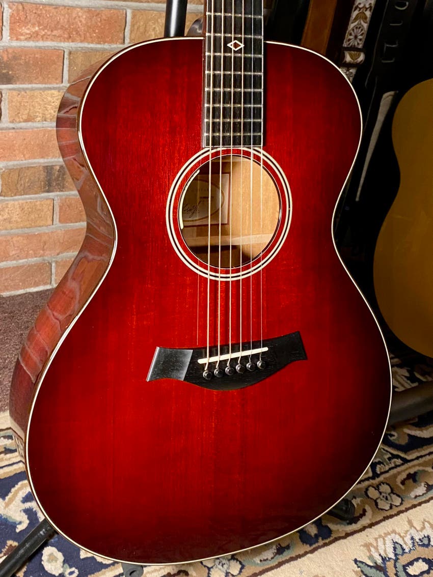 Used Taylor M-522 with LR Baggs Anthem 2014 | Gear Exchange