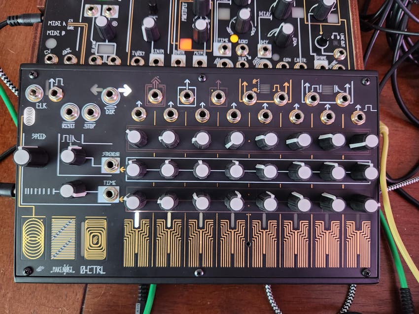 Used Make Noise 0-CTRL Semi-modular Analog Desktop Controller and Sequencer | Sweetwater Gear ...