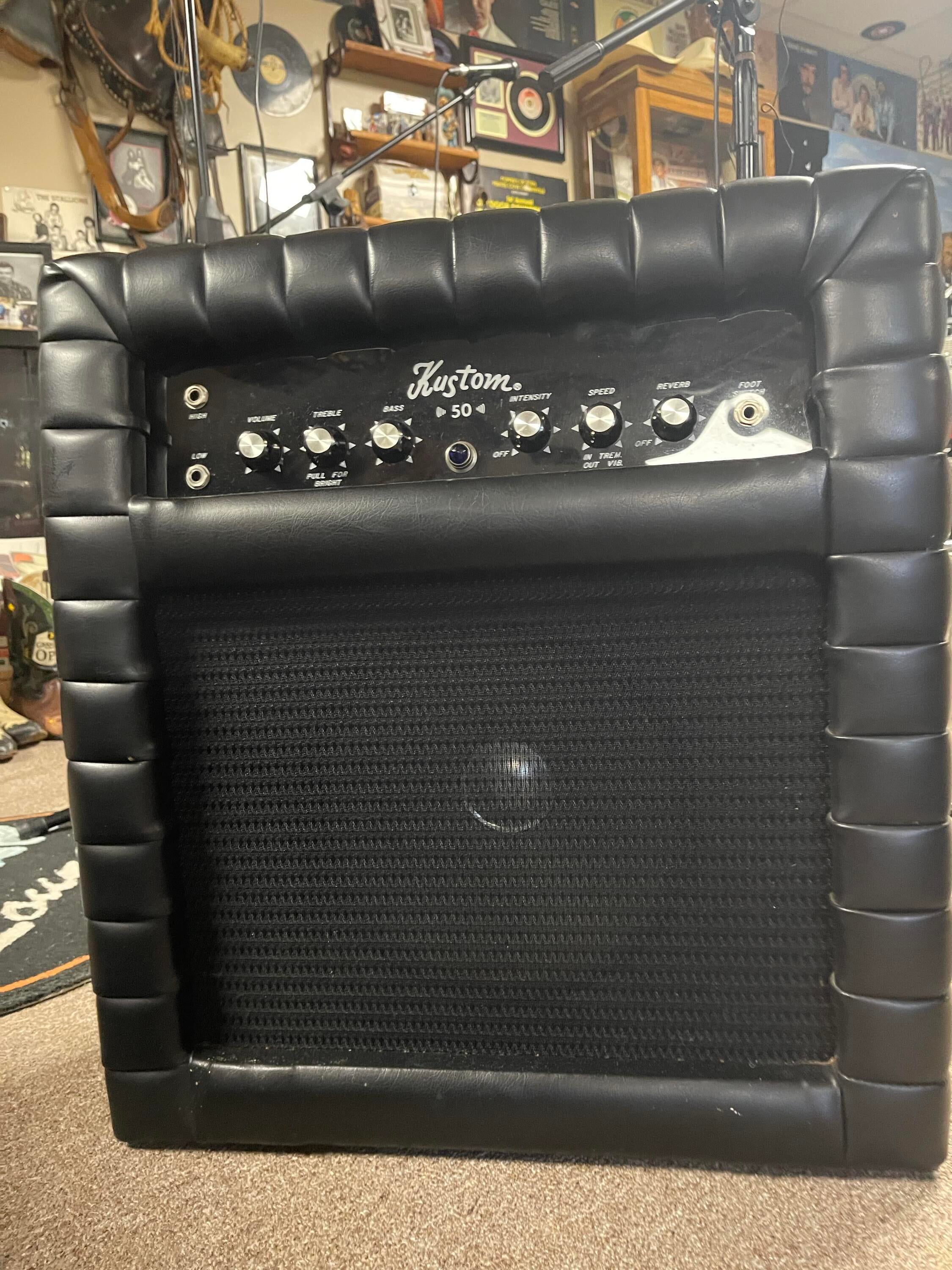 Used Kustom Vintage Justin guitar - Sweetwater's Gear Exchange