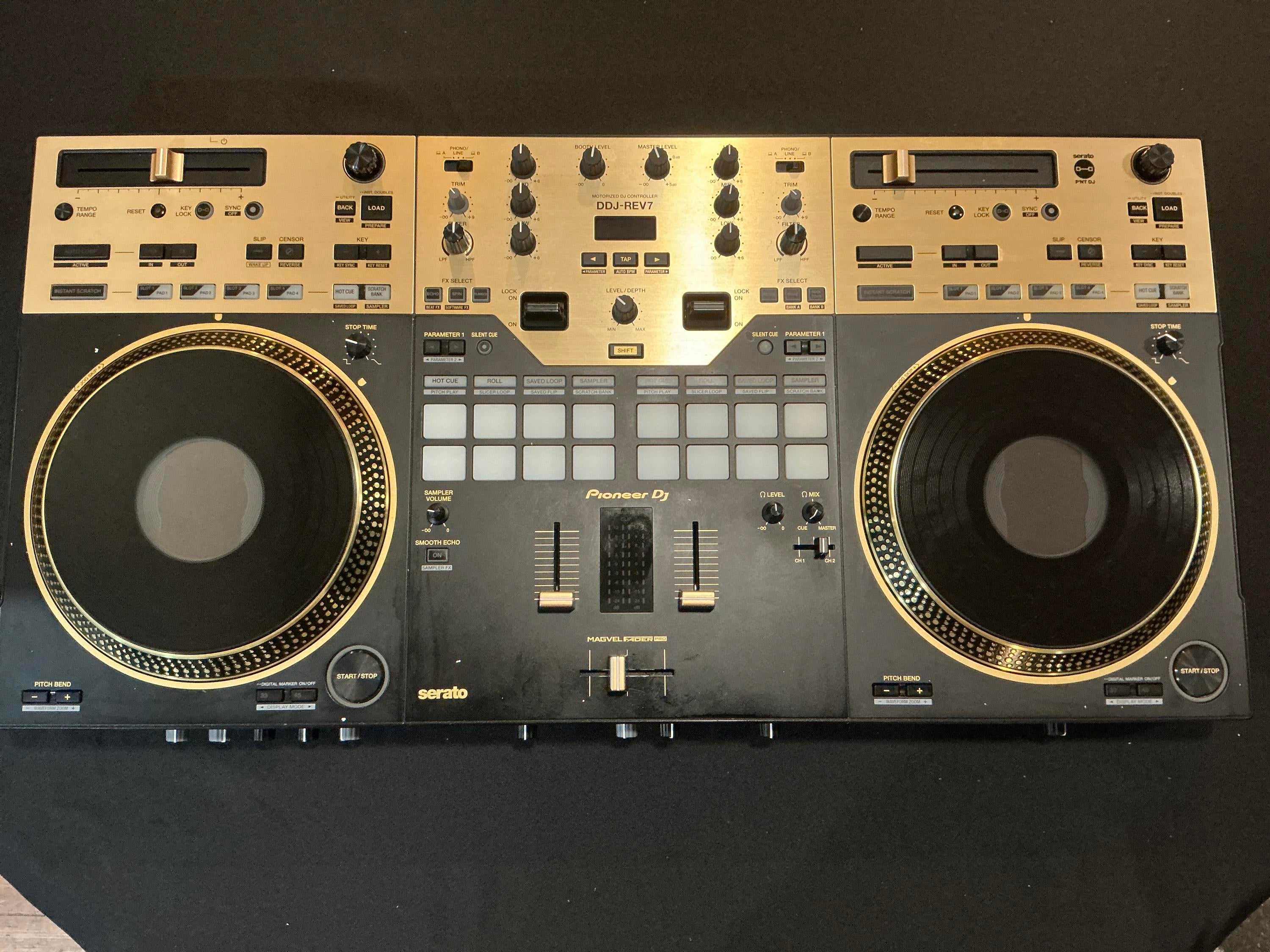 Used Pioneer DJ DDJ-REV7 2-deck - Sweetwater's Gear Exchange