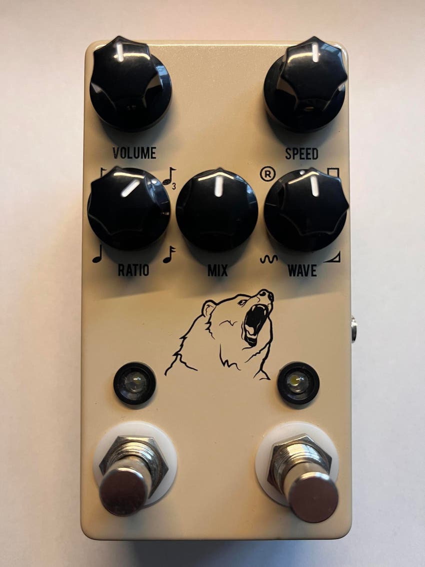 Used JHS Kodiak Analog Tremolo with - Sweetwater's Gear Exchange