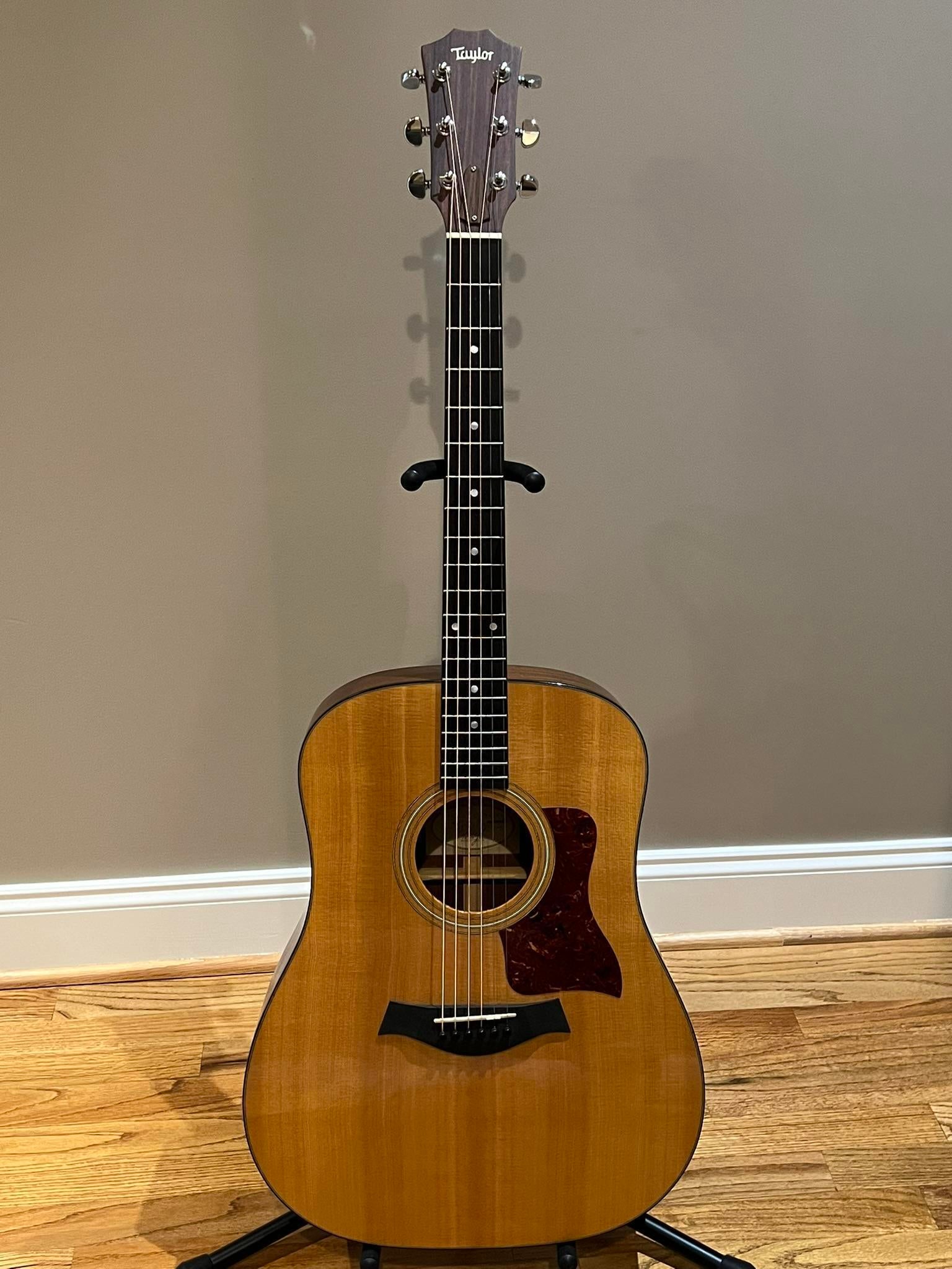 Used Taylor 310 - Solid Wood - Sweetwater's Gear Exchange