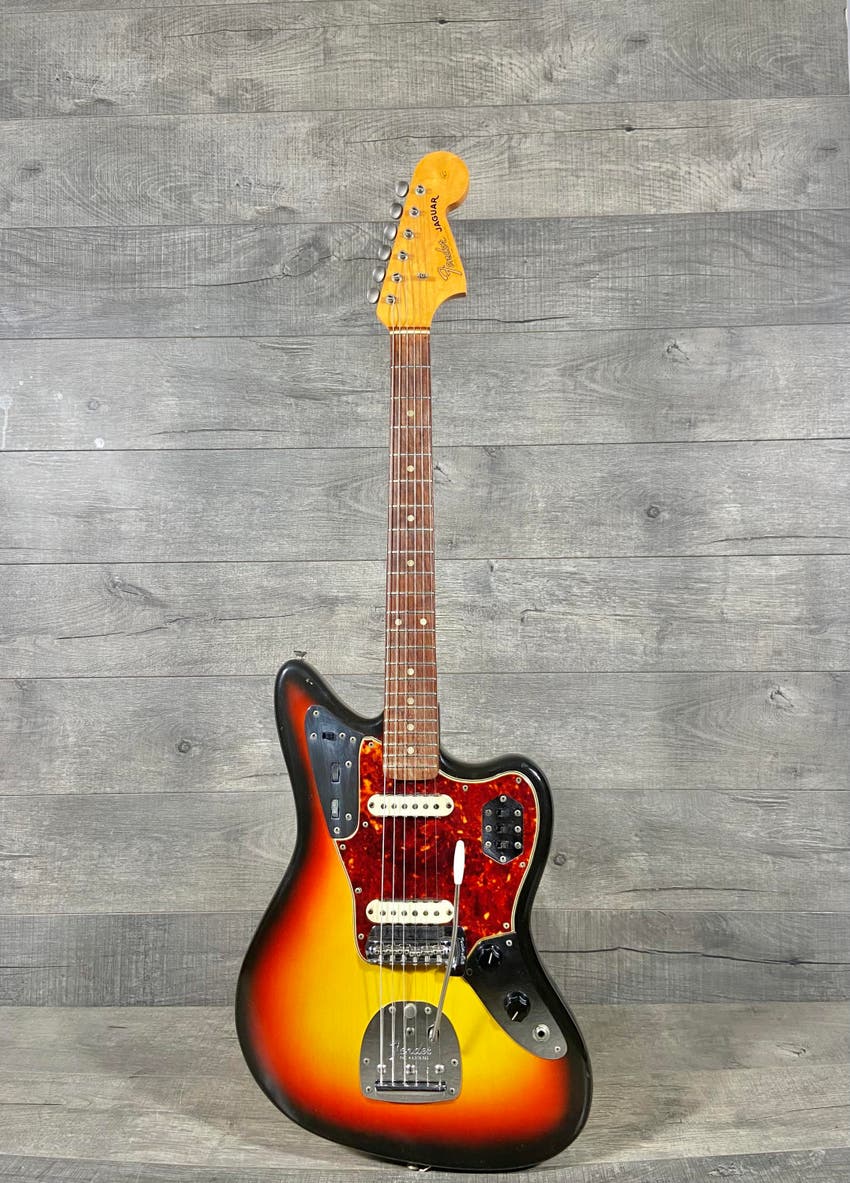 Used Fender Jaguar 1965 - Sunburst - Sweetwater's Gear Exchange