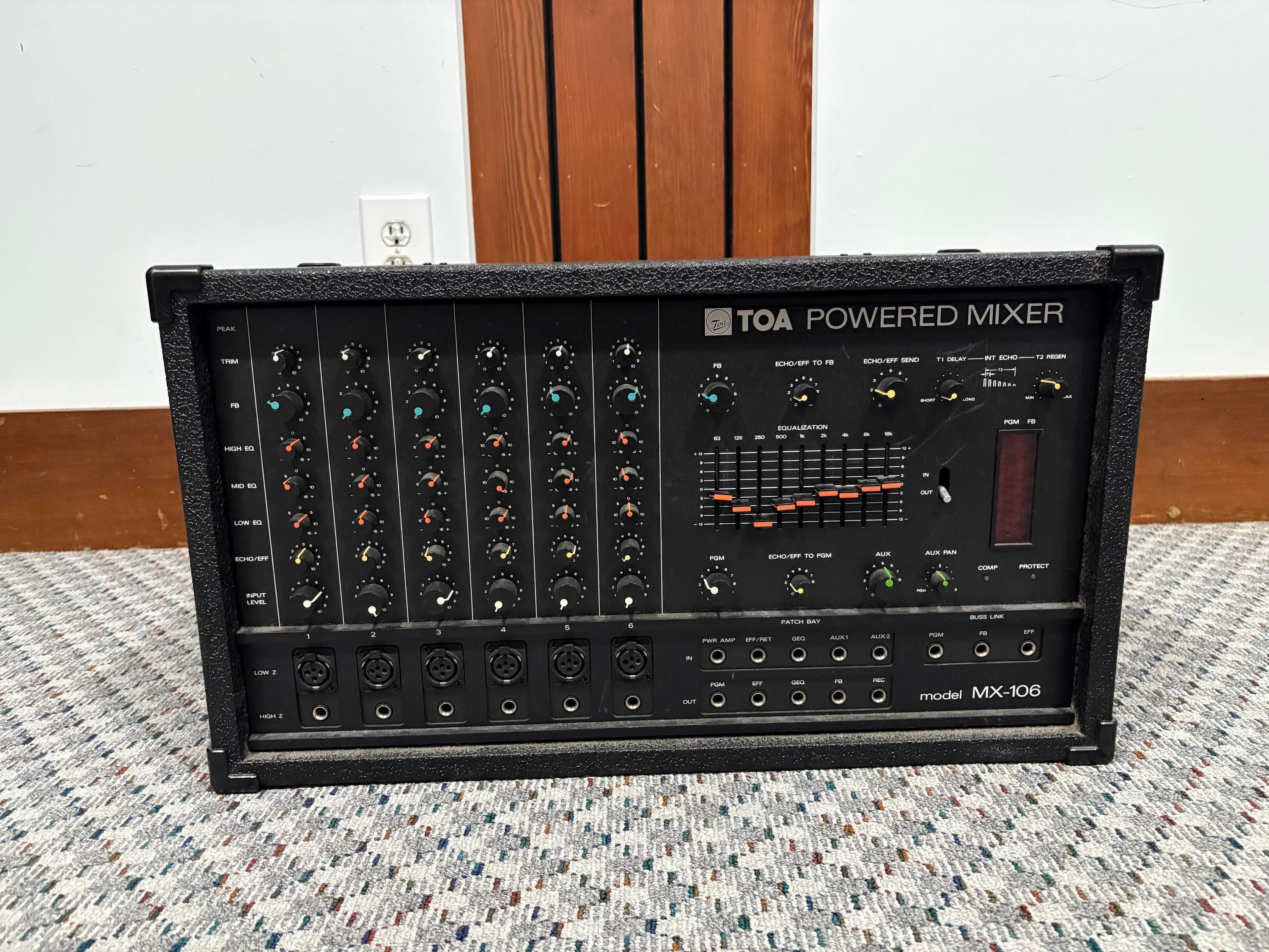 Used TOA MX-106 Powered Mixer - Sweetwater's Gear Exchange