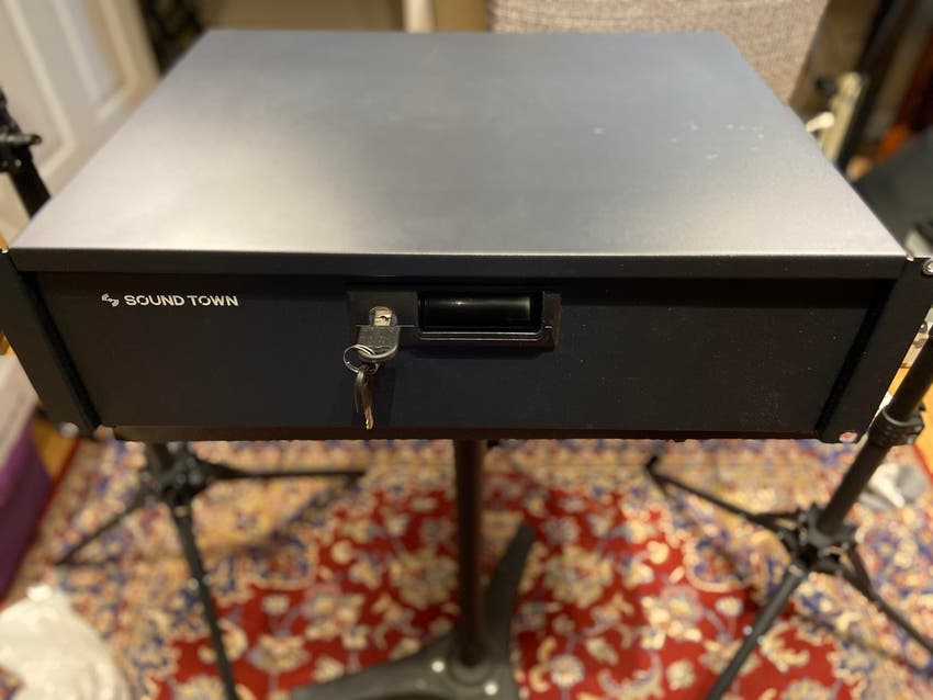 Used Sound Town 4U Rack Drawer with - Sweetwater's Gear Exchange