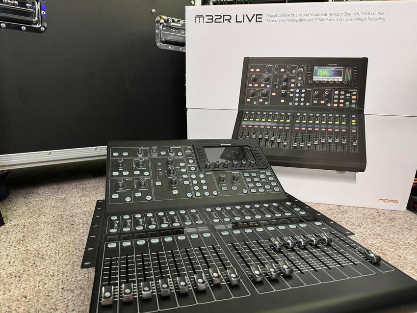 Used Midas M32R LIVE 40-channel Digital - Sweetwater's Gear Exchange