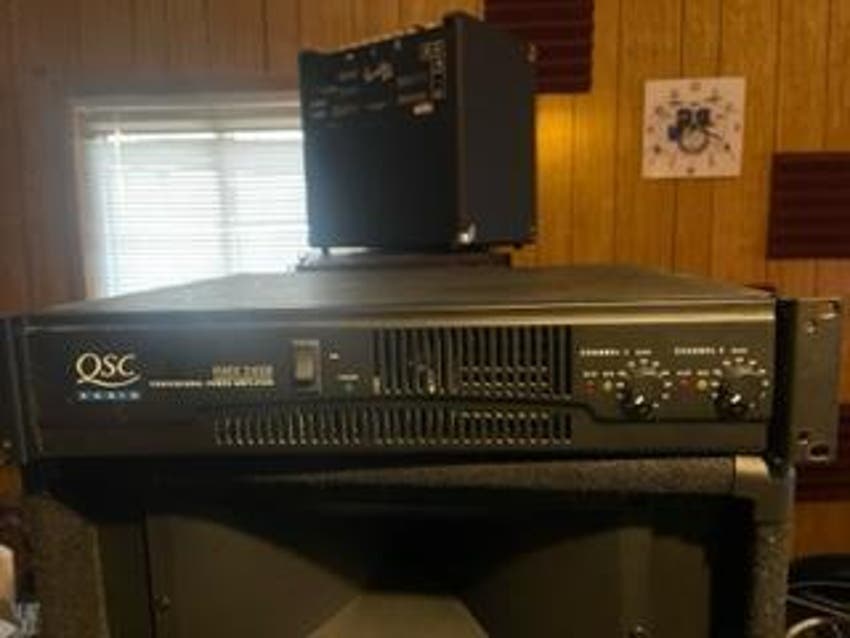 Used QSC RMX 2450 Power Amplifier | Sweetwater Gear Exchange