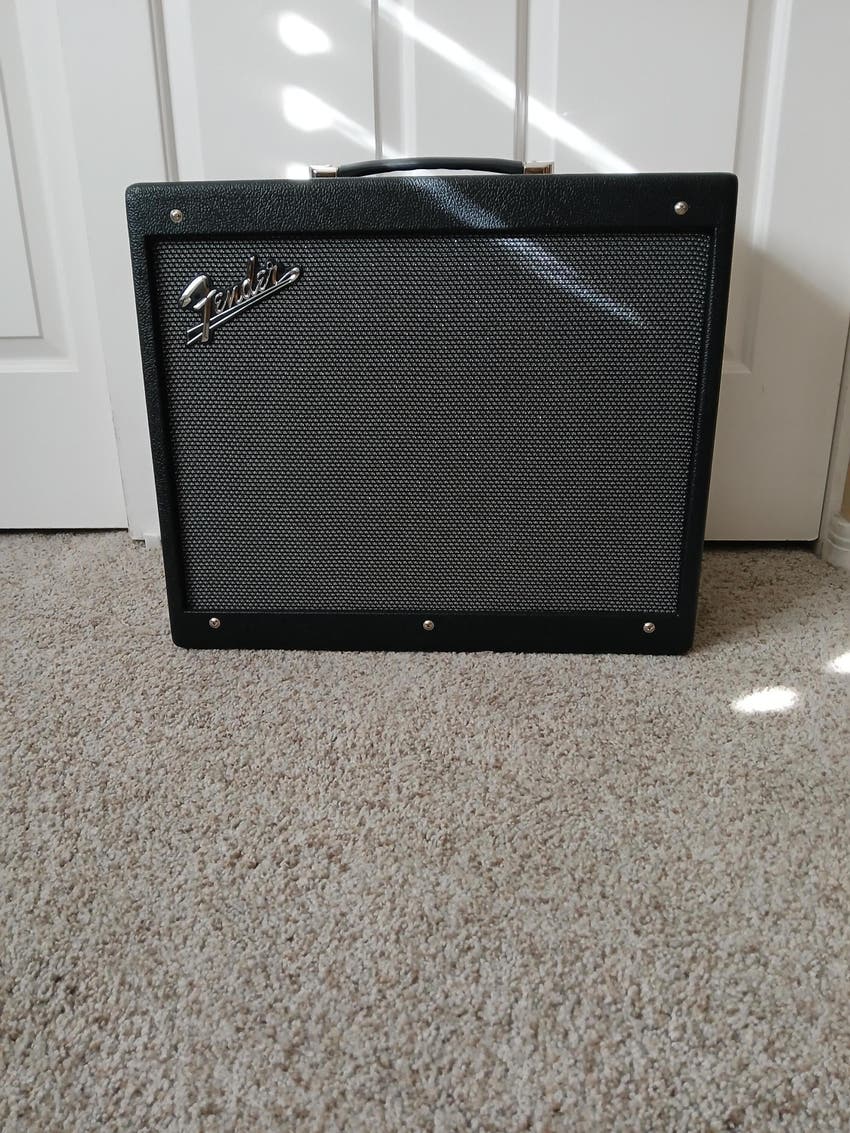 Used Fender Mustang GTX 100 1x12" - Sweetwater's Gear Exchange