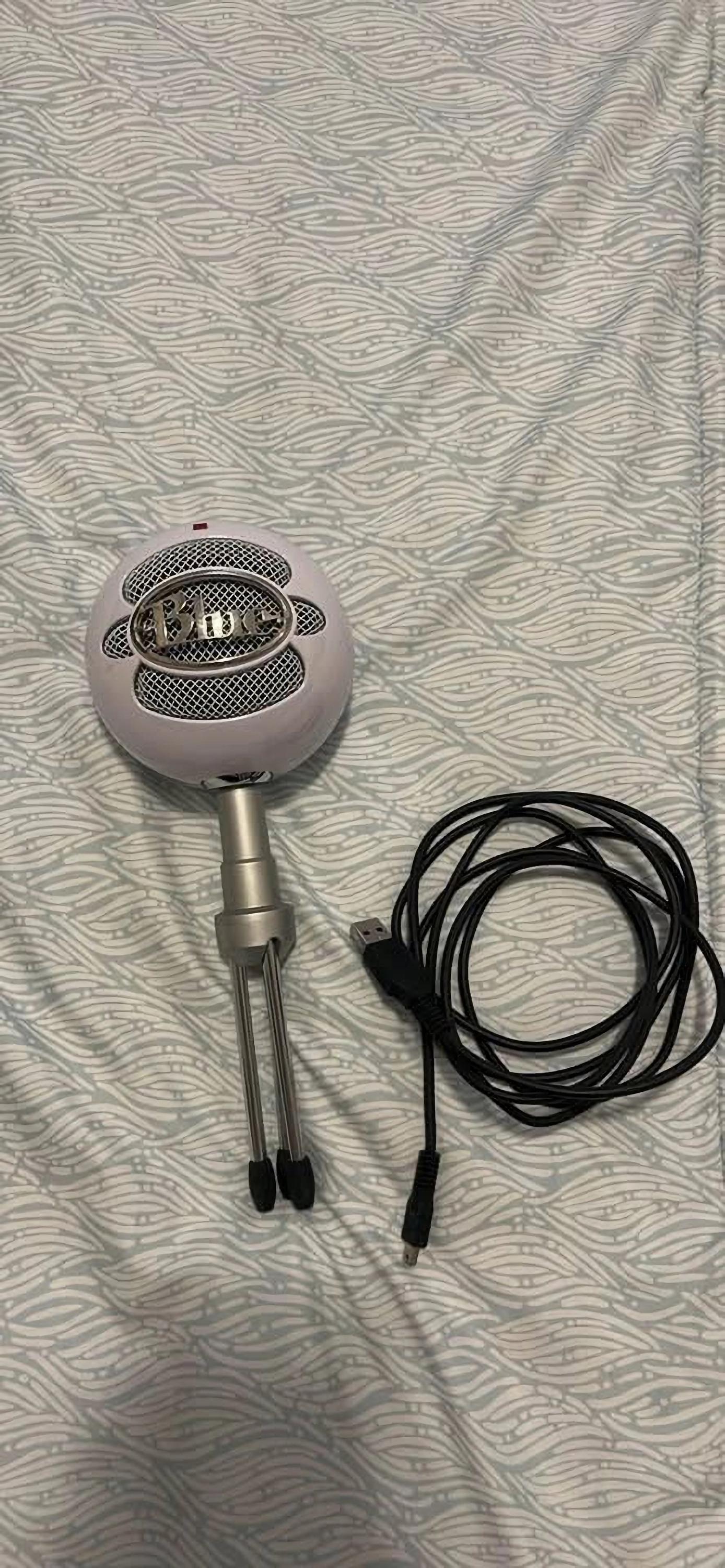 Used BLUE Yeti Snowball usb - Sweetwater's Gear Exchange