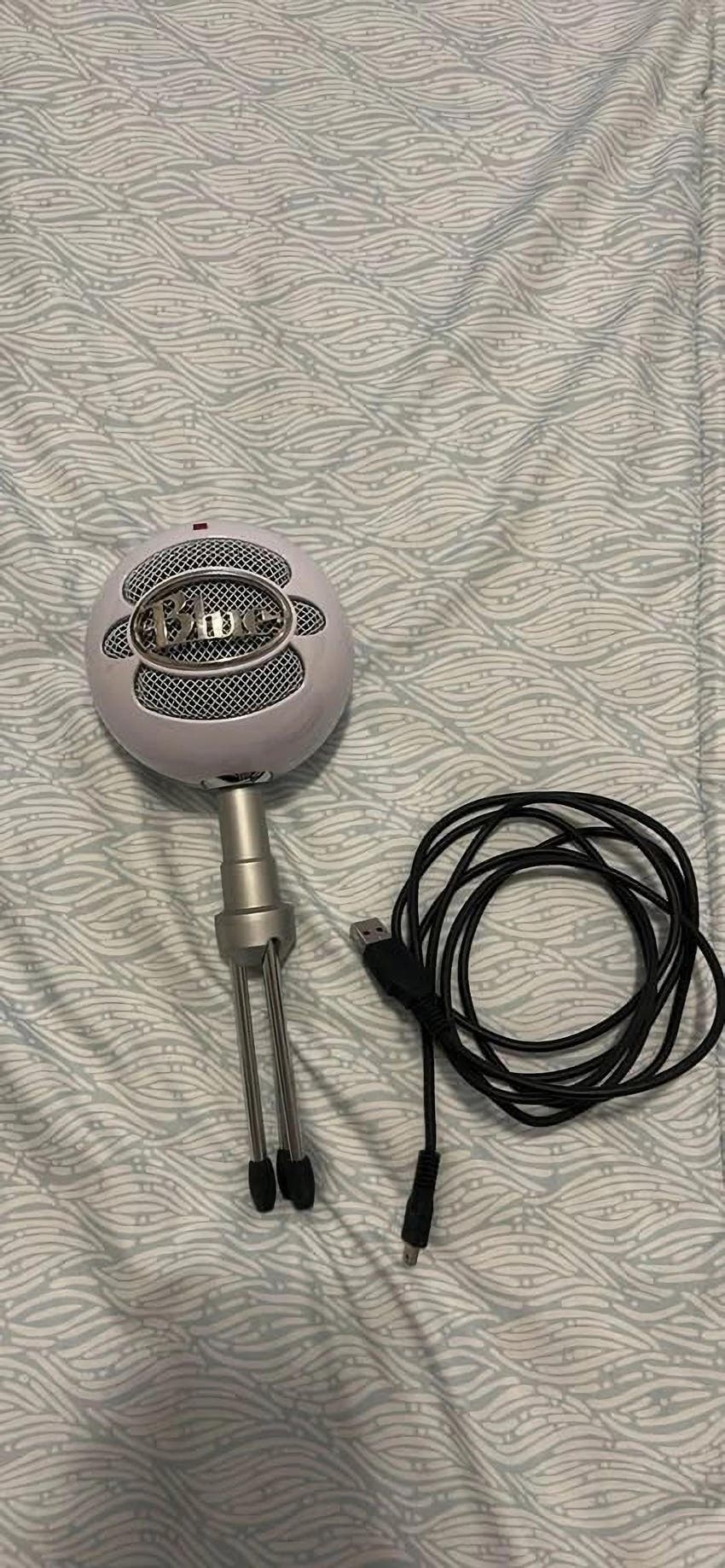 Used BLUE Yeti Snowball usb - Sweetwater's Gear Exchange
