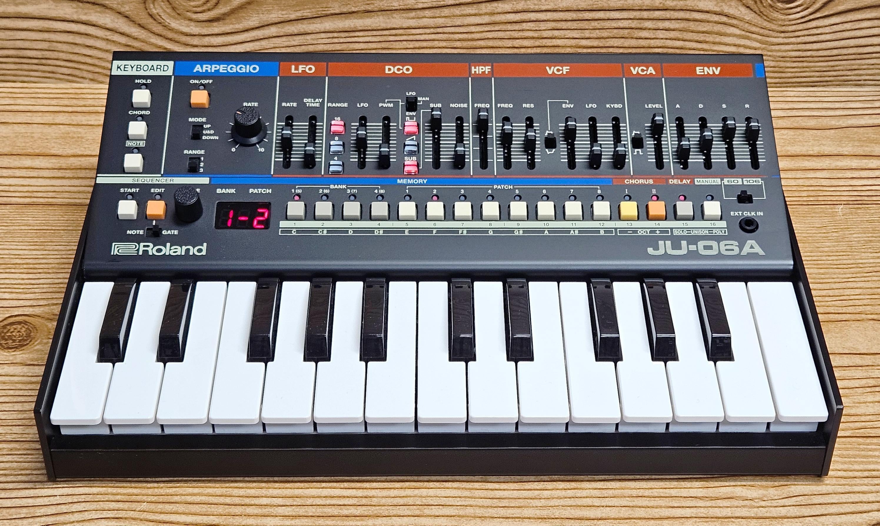 Used Roland JU-06A Boutique Series - Sweetwater's Gear Exchange