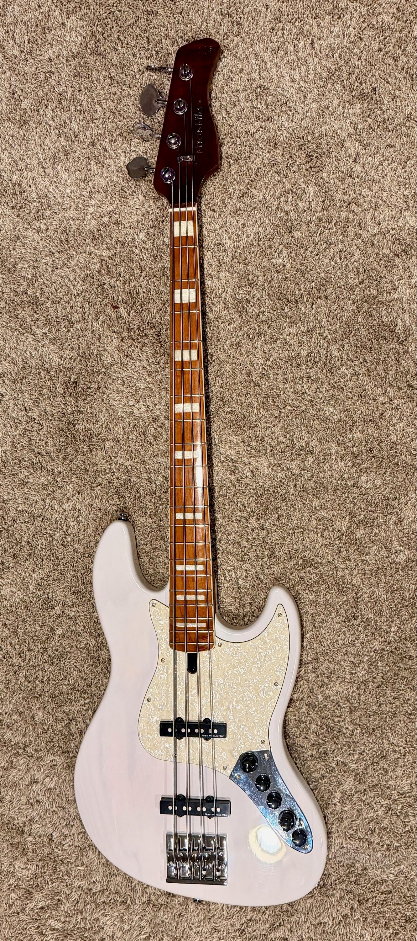 Used Sire Marcus Miller V8 4-string - Sweetwater's Gear Exchange