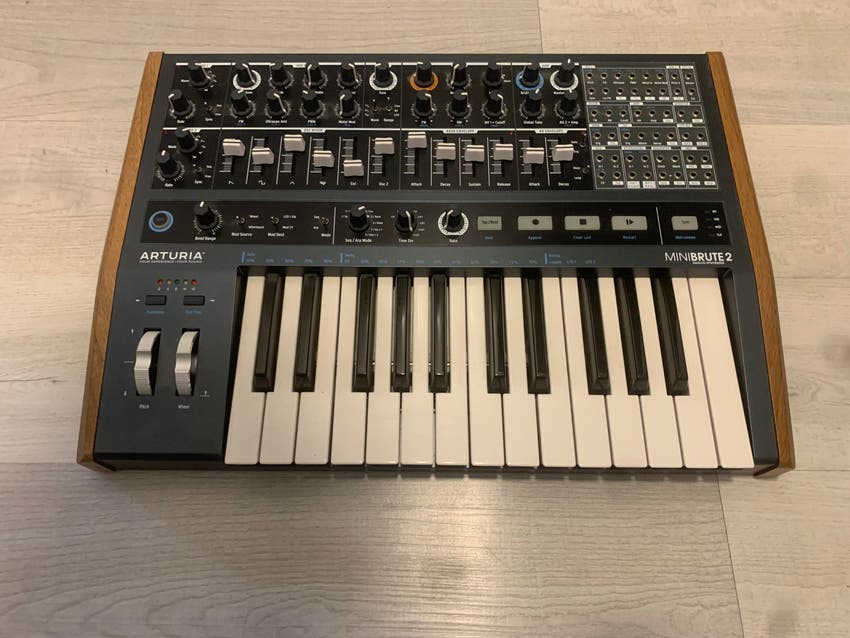 Used Arturia MiniBrute 2 Semi-modular Analog - Sweetwater's Gear Exchange