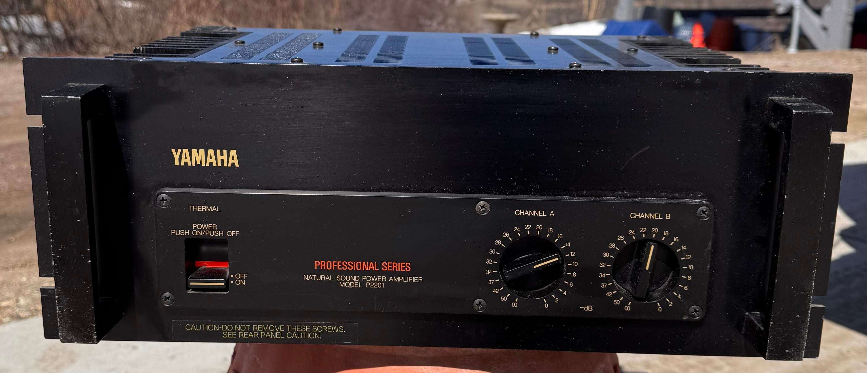 Used Yamaha Stereo power amplifier - Sweetwater's Gear Exchange