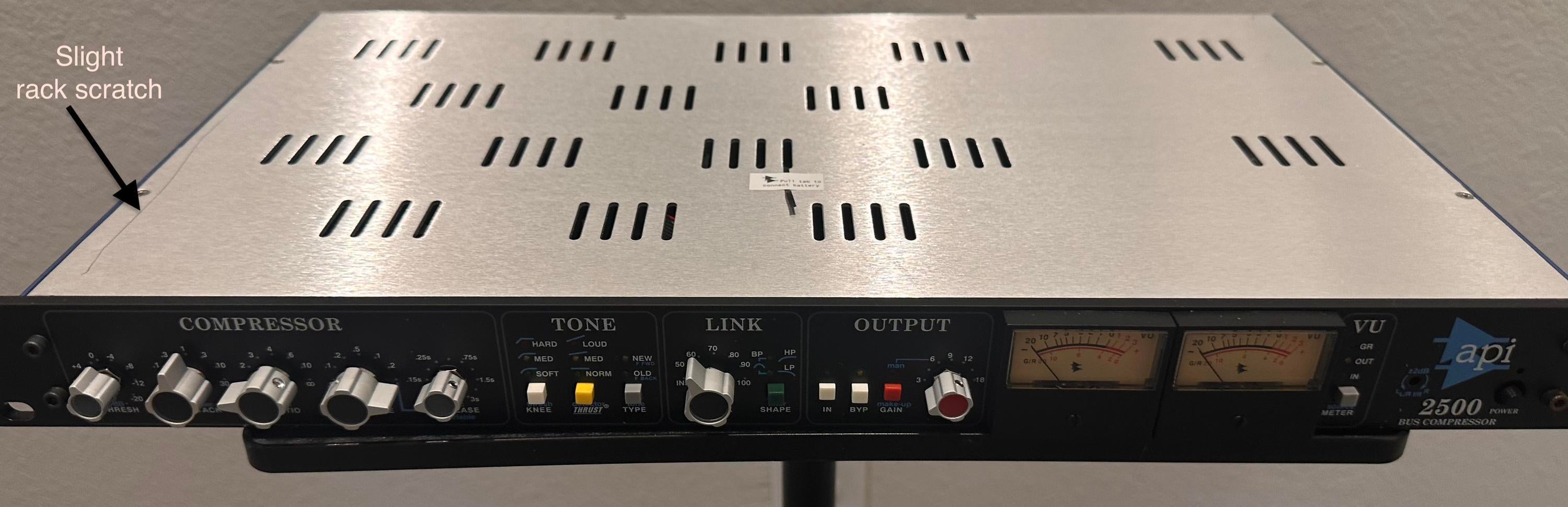 Used API 2500 Stereo Bus Compressor - Sweetwater's Gear Exchange